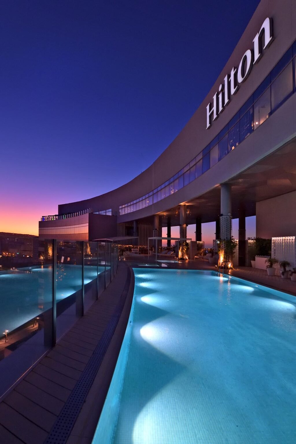 Hotel Hilton en Tanger | Lujo frente al mar para tu viaje - mnarcastle.com